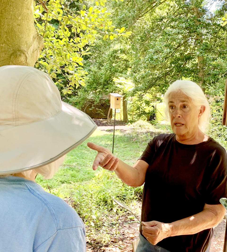 Alex Explains Temp Signage to Kate